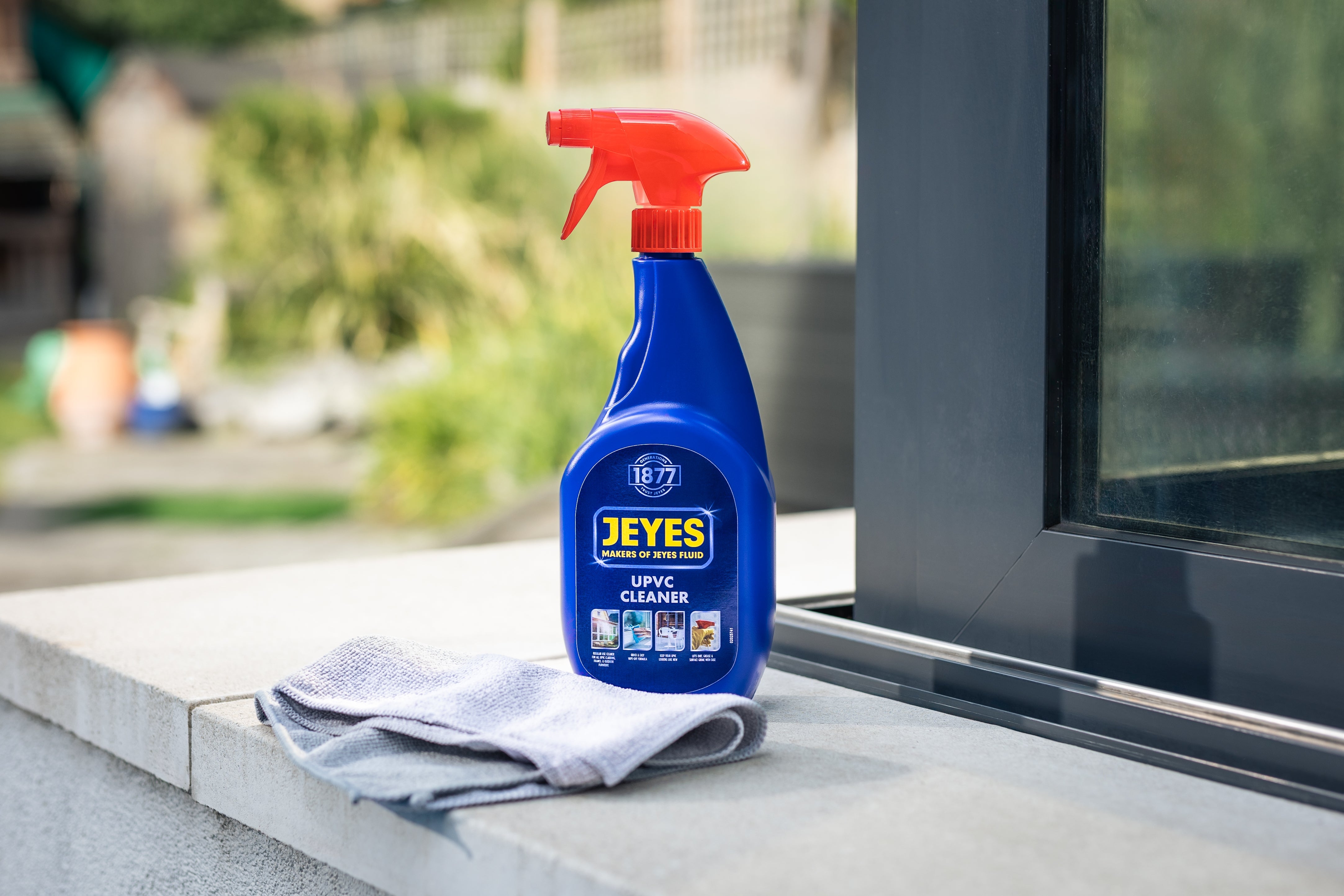 UPVC Cleaner & Reviver | Jeyes Fluid